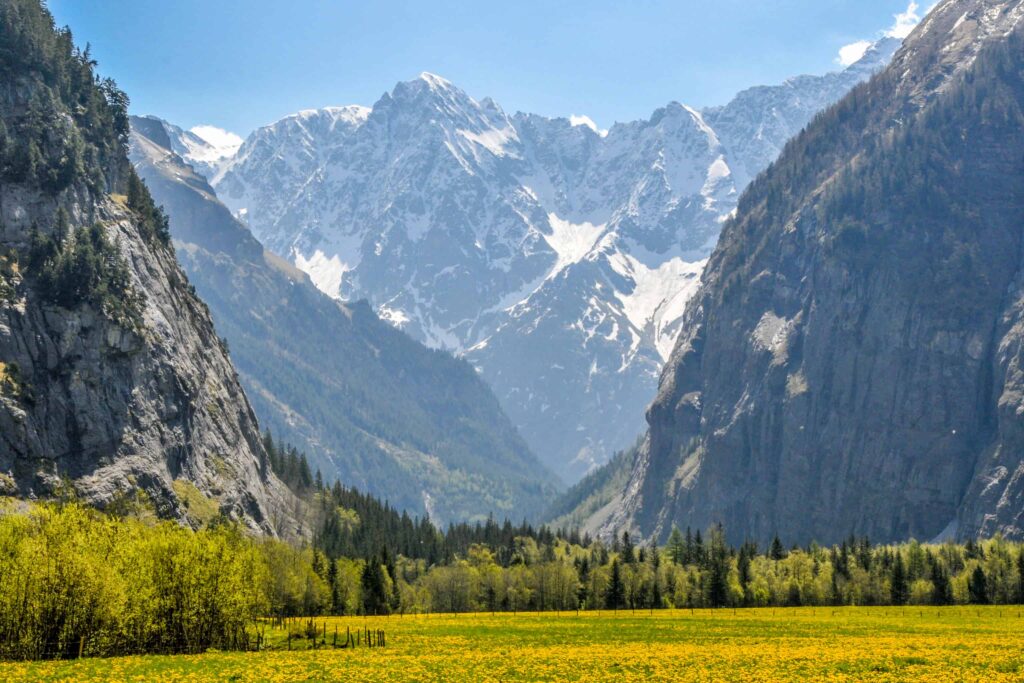 Hiking in the magnificent Gastern Valley, Bernese Oberland