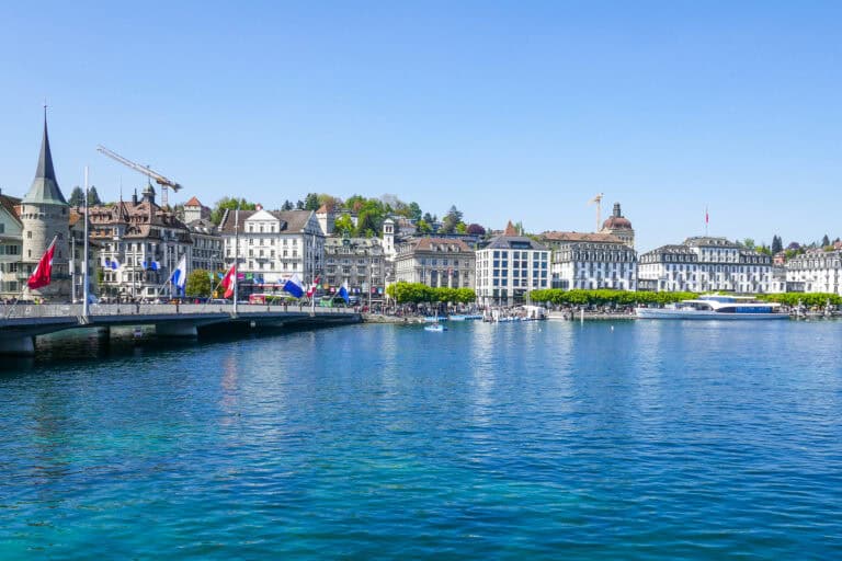 A Lake Lucerne boat trip: all about the routes, fleet, prices and discounts