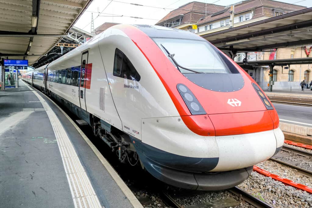 Zugtypen in der Schweiz – von internationalen bis hin zu regionalen Zügen