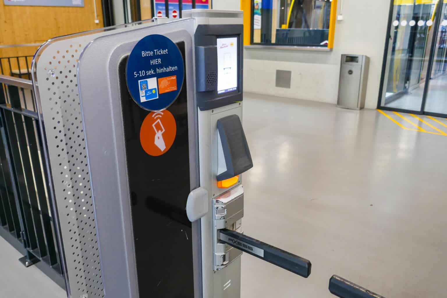 Swiss Travel Pass 2025: prices, where to buy, what's included, map