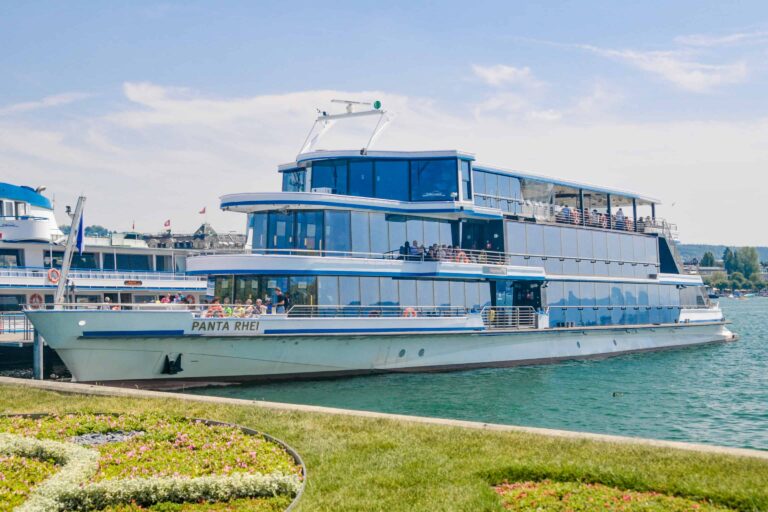 Zurich tourist guide: travel, pros & cons, best time, weather, activities